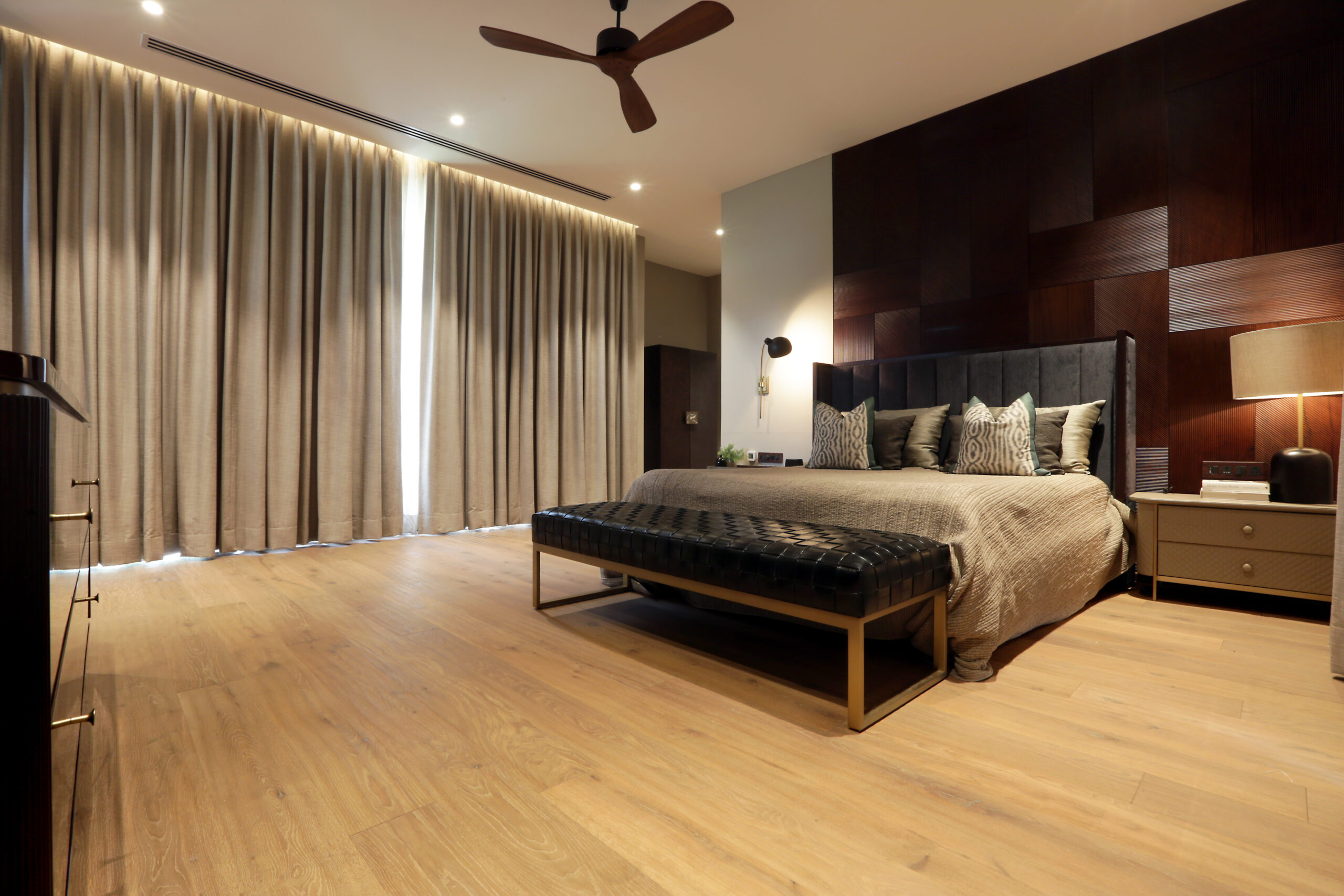 Discover how light, dark, and classic wood floors transform bedroom ...